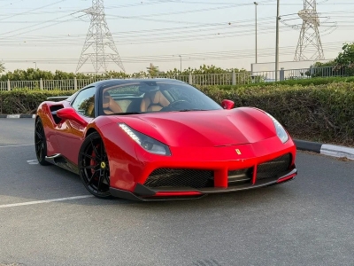 Satın Al Ferrari 488 Spider 2018 arabada Dubai at USD 162928/gün OCD-60033
