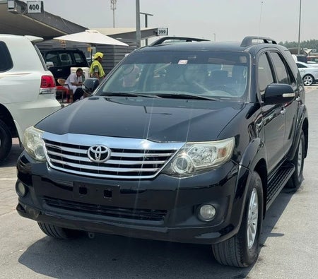 158 Utilisé Toyota Fortuner Dubai | Deuxième main Fortuner de AED 34,000